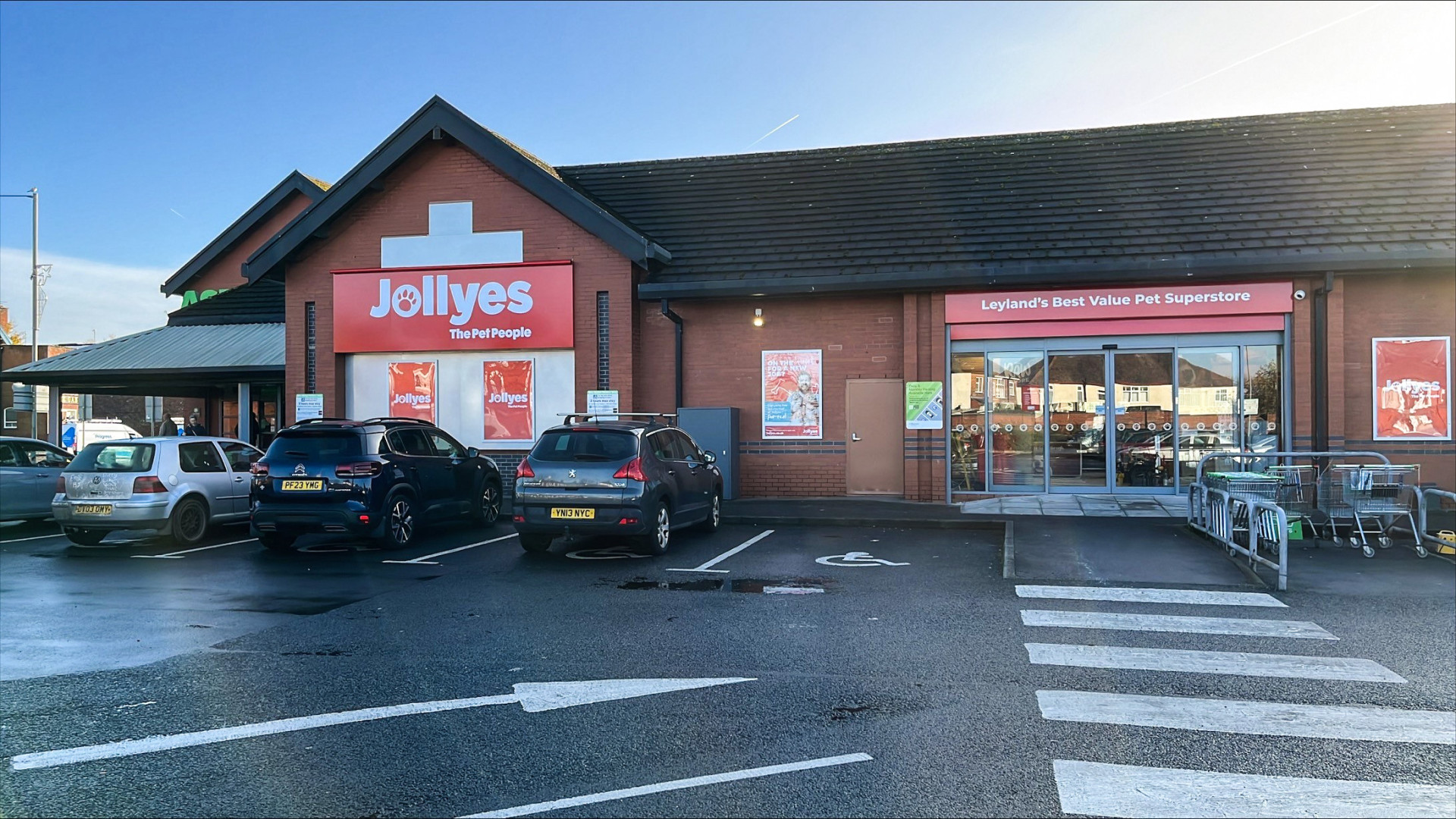 Jollyes to open in Leyland this wee... - petworldwide