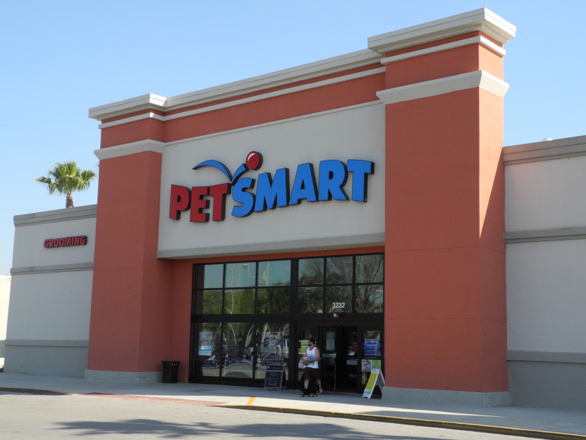 Petsmart Storefront