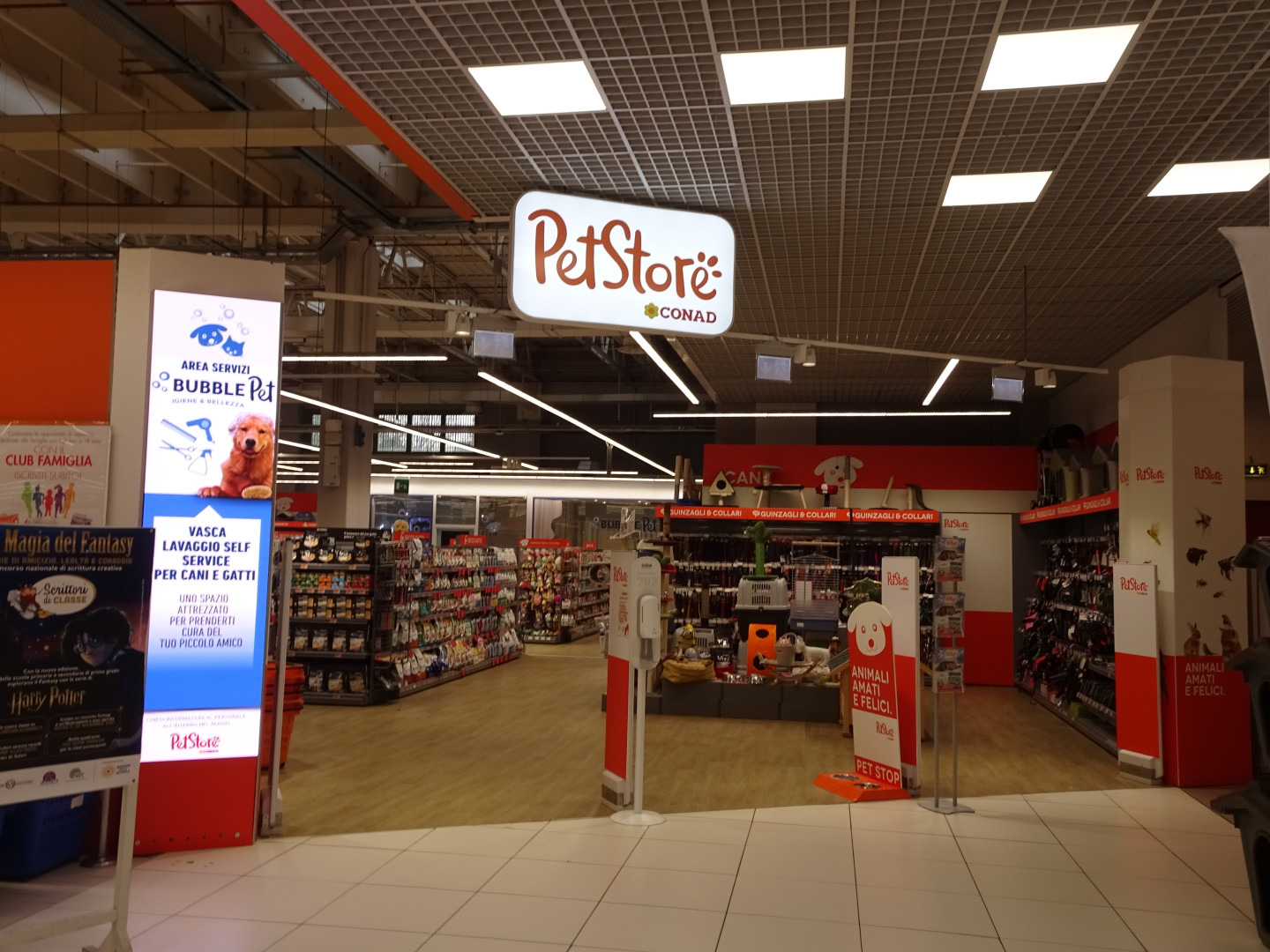 Conad opens its 100th store - petworldwide