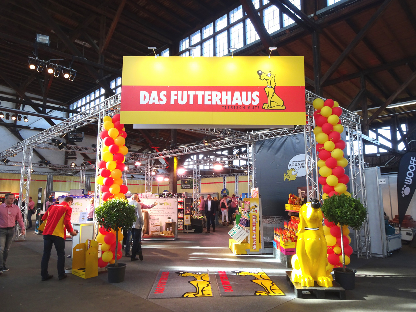 The mood is good at Das Futterhaus - petworldwide