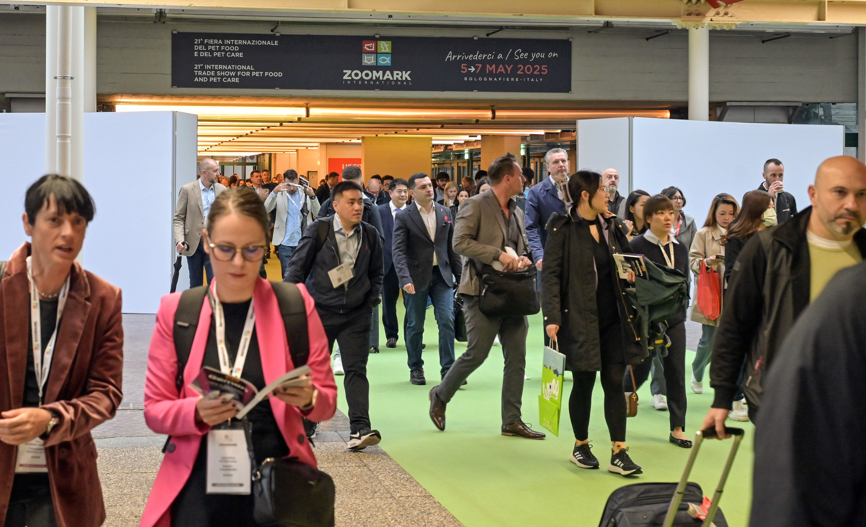 Zoomark opens and fills its 10th ha... - petworldwide