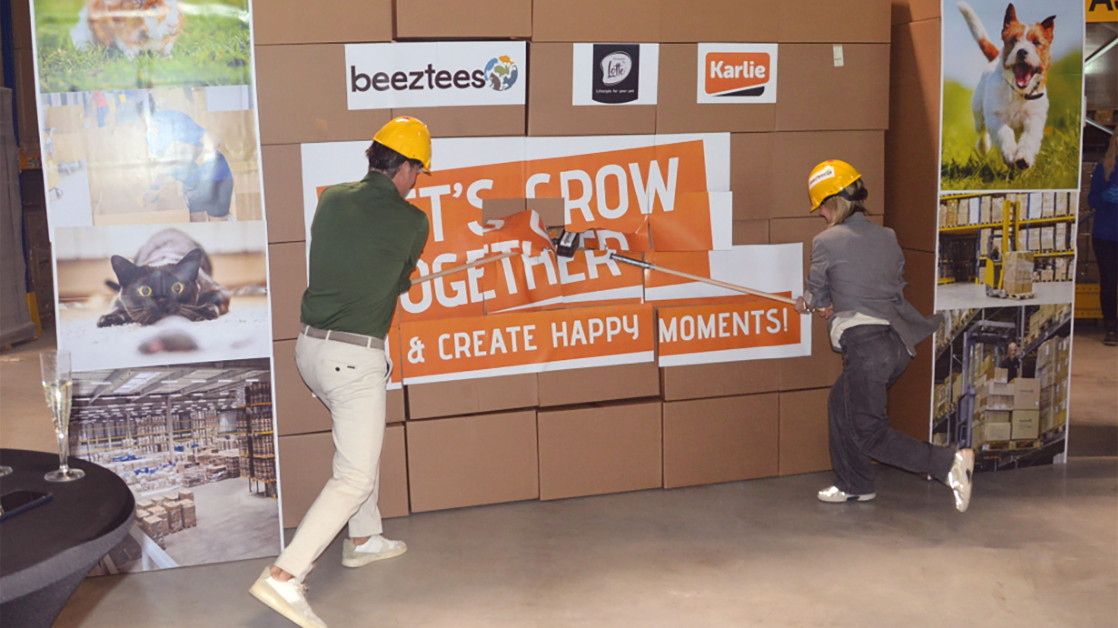 Beeztees opens a new logistics cent... - petworldwide