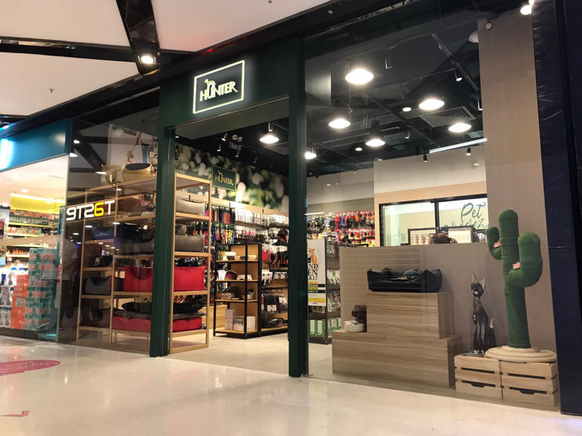 Hunter opens 29th brand store - petworldwide