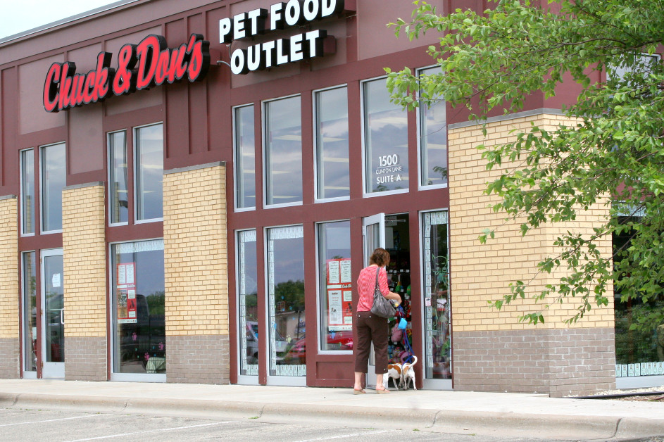 US pet retailer files for bankruptc... - petworldwide