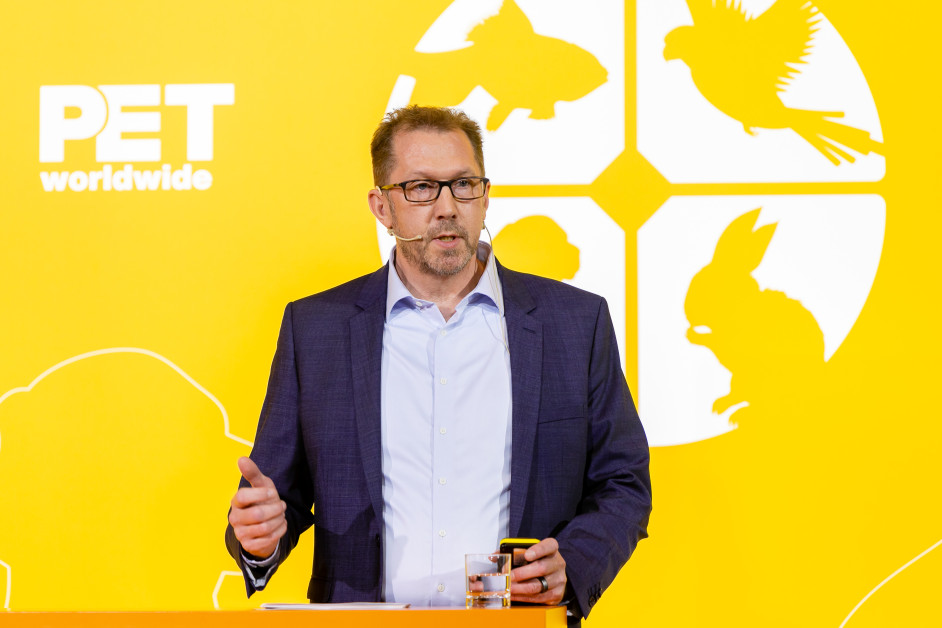 “Cloudy and stormy times ahead” - petworldwide