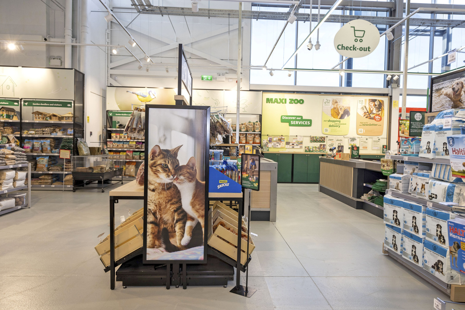 Customer-friendly shopping experien... - petworldwide