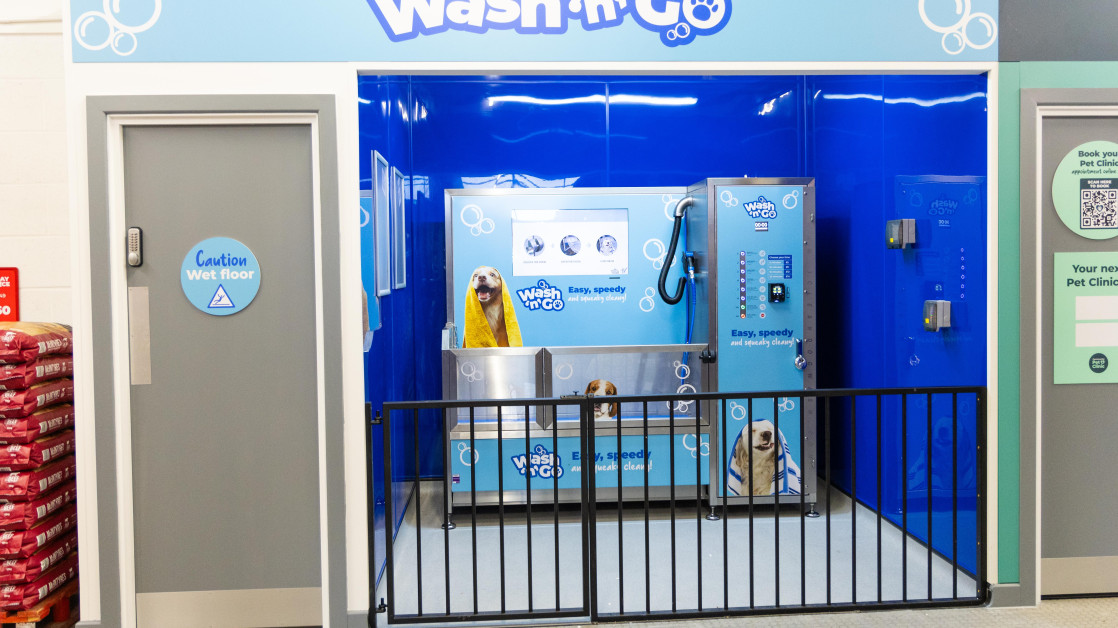Jollyes launches more dog wash stat... - petworldwide