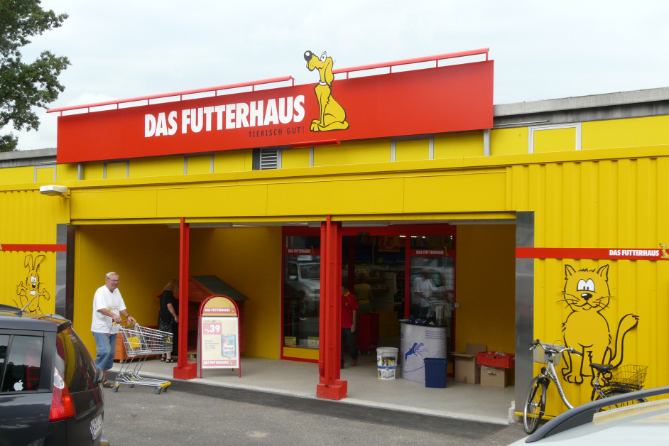 Sales up at Futterhaus - petworldwide