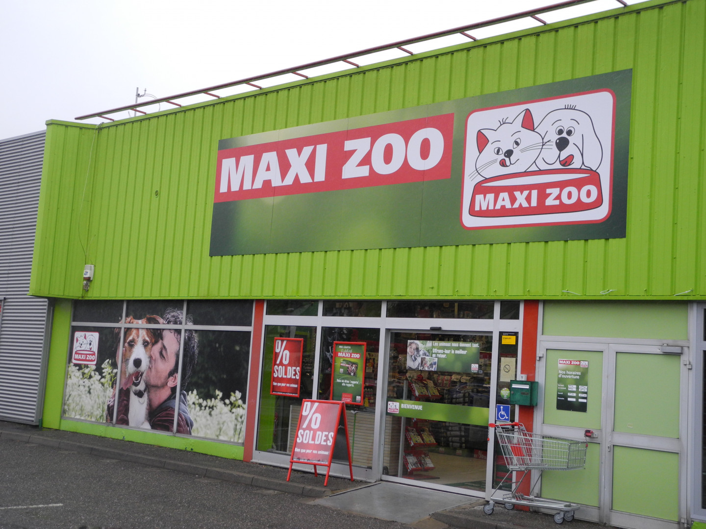 Maxi Zoo opens eleven new stores - petworldwide